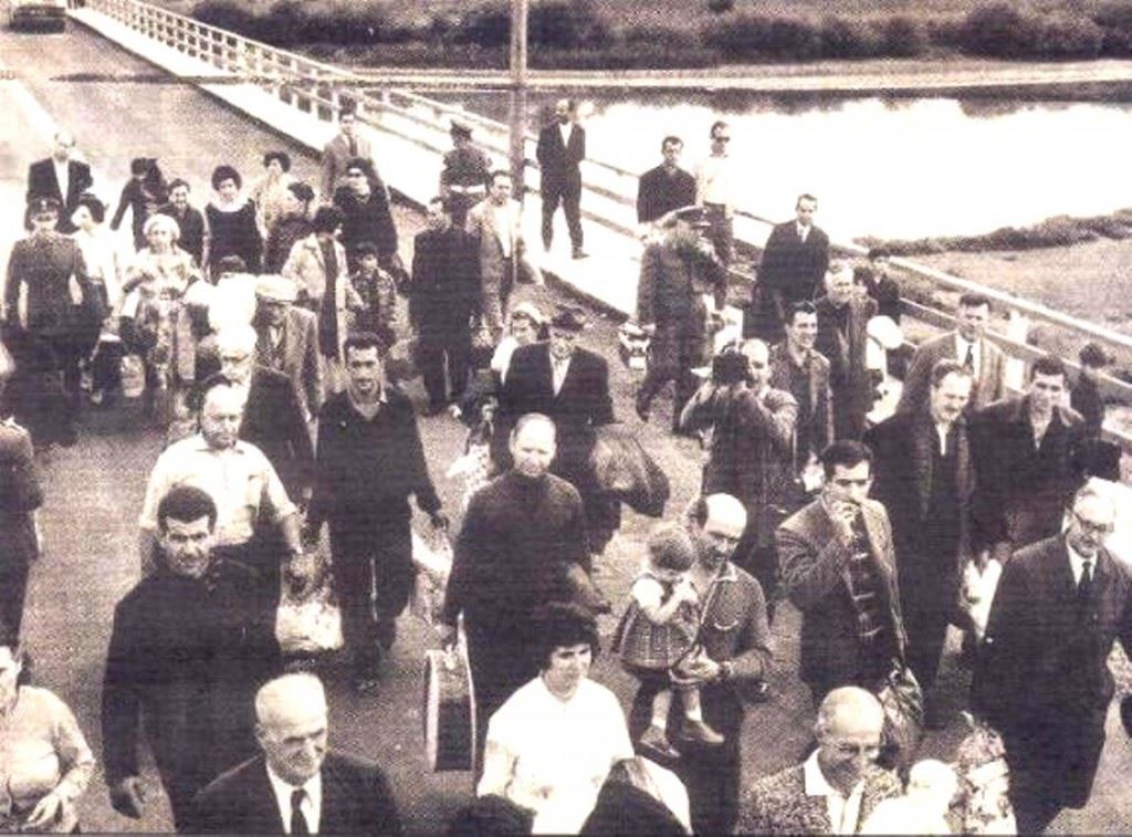 Ο ΜΑΖΙΚΟΣ ΔΙΩΓΜΟΣ ΕΛΛΗΝΩΝ ΤΗΣ ΚΩΝΣΤΑΝΤΙΝΟΥΠΟΛΕΩΣ ΤΟΝ ΜΑΡΤΙΟ ΤΟΥ 1964 ...